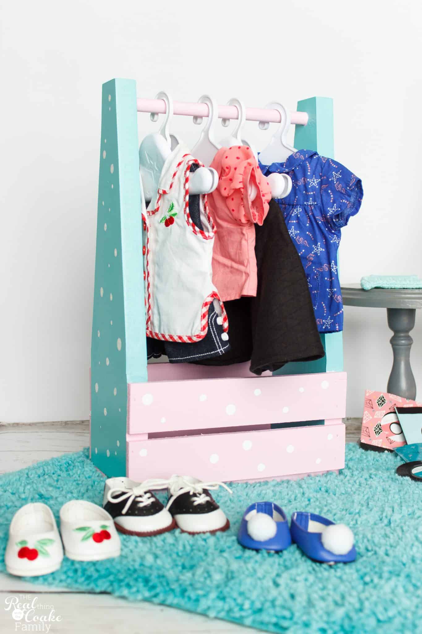 DIY American Girl Idea to Make an adorable Portable Closet